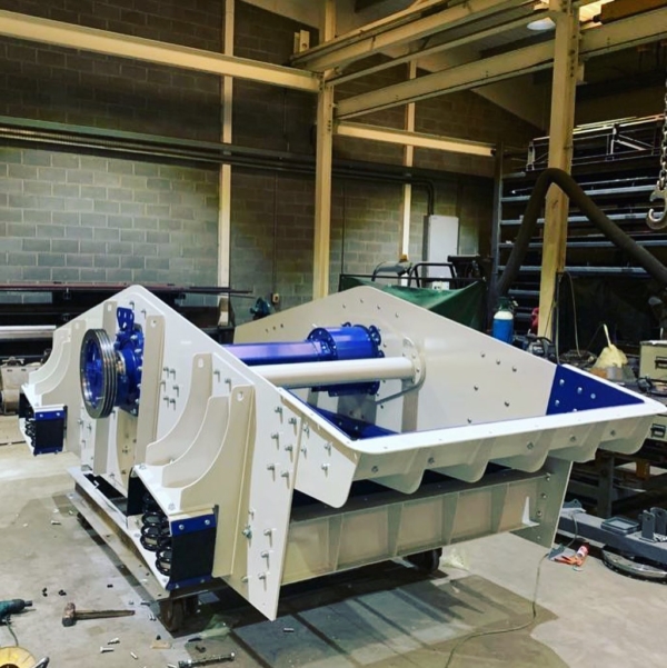 QMS Inclined 1 Deck Screen | QMS